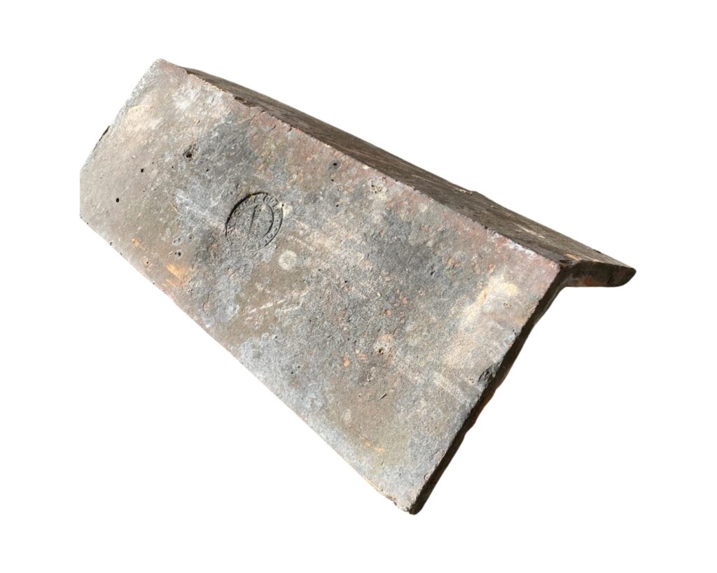 Black Clay Ridge Tile 105 Degree. - Rainline